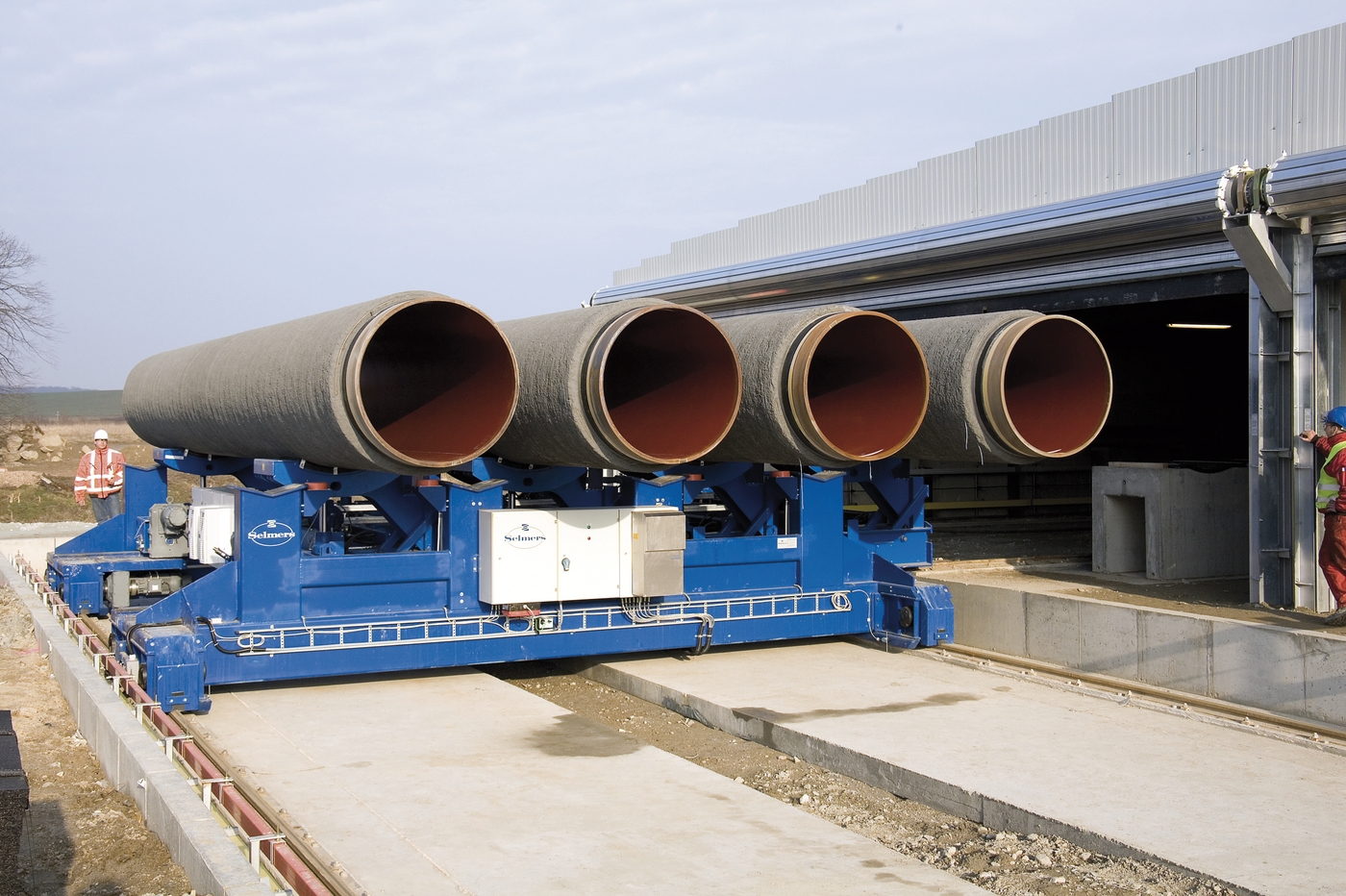 "Concrete coated pipe joints leaving EUPEC concrete weight coating ...