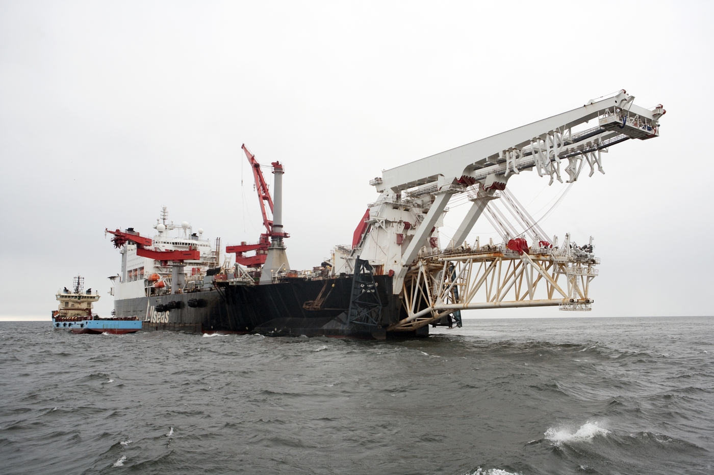 "Allseas' Pipelay Vessel Solitaire in the Baltic Sea" - Images - Nord ...