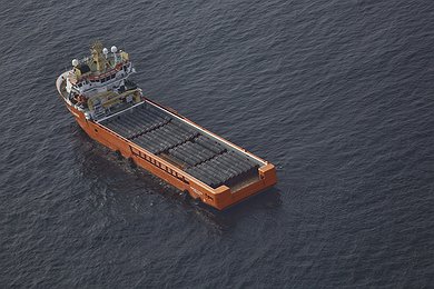 "Fall-pipe vessel Seahorse" - Images - Nord Stream AG