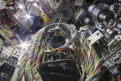 "Entering the Diving Bell" - Images - Nord Stream AG